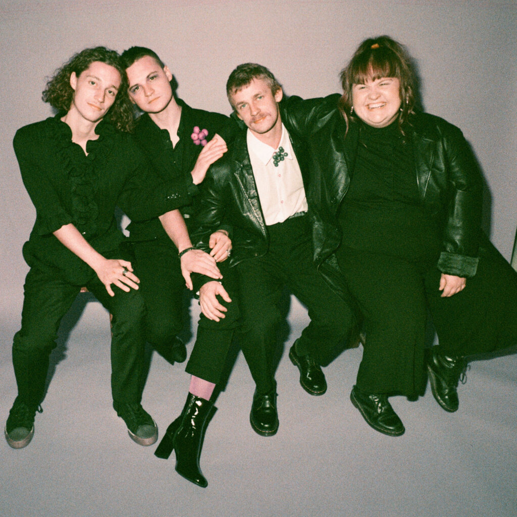 BIPOLAR FEMININ + ENDLESS WELLNESS - Take the A-Train